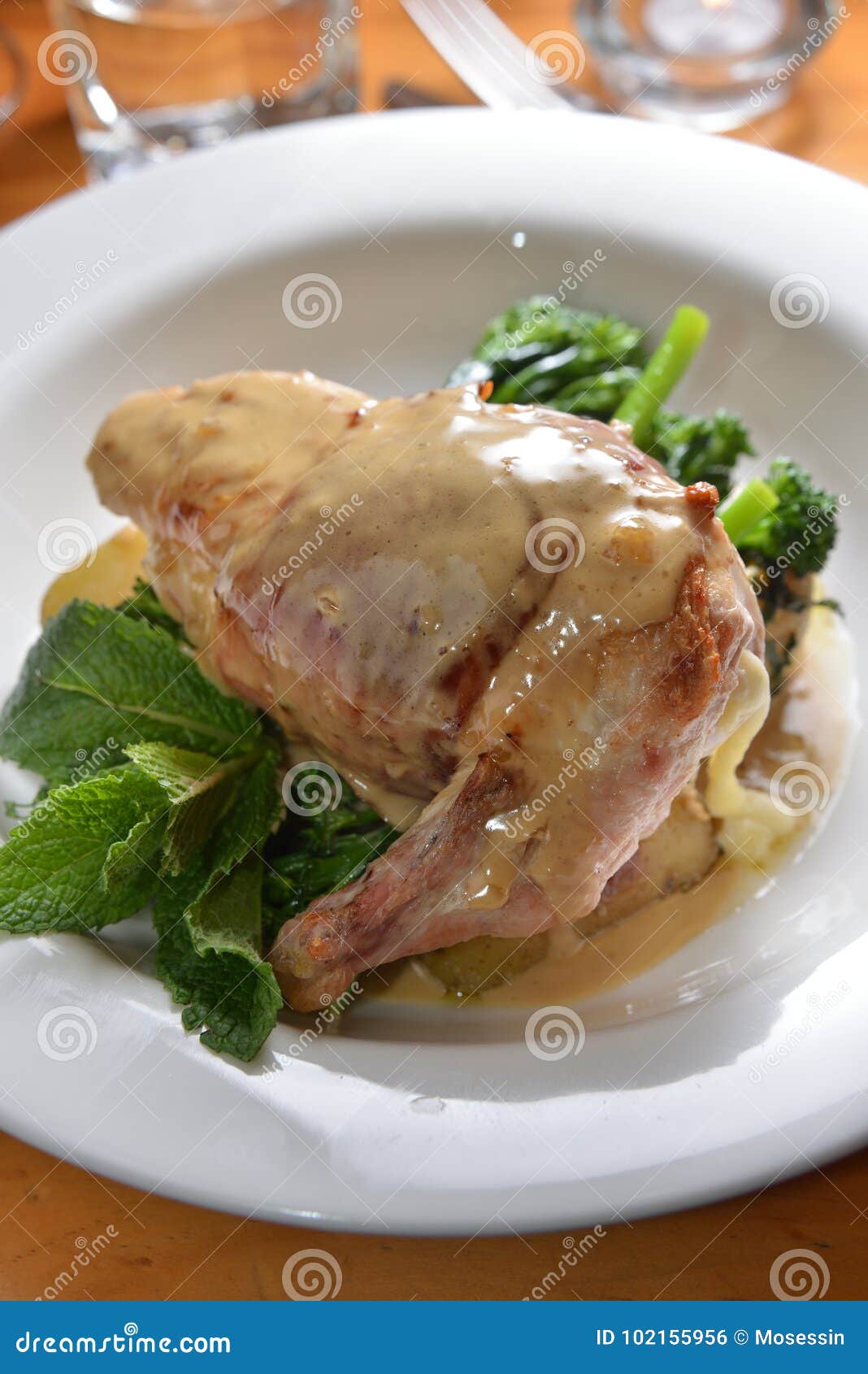 Pechuga de pollo embolsada foto de archivo. Imagen de pimienta - 102155956