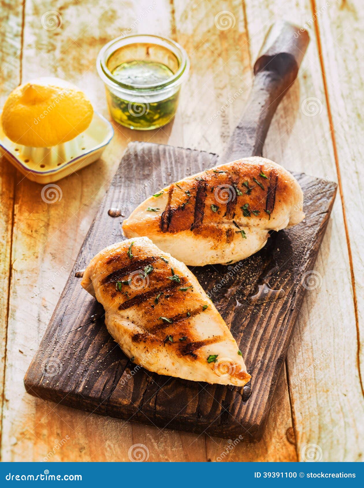 Pechugas De Pollo Asadas A La Parrilla Sanas Foto De Archivo Imagen