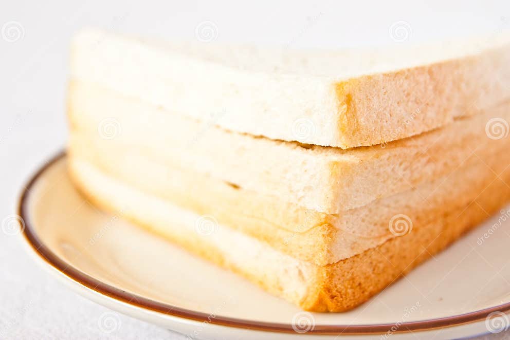 Pedazos de pan foto de archivo. Imagen de pedazo, fibra - 11047334