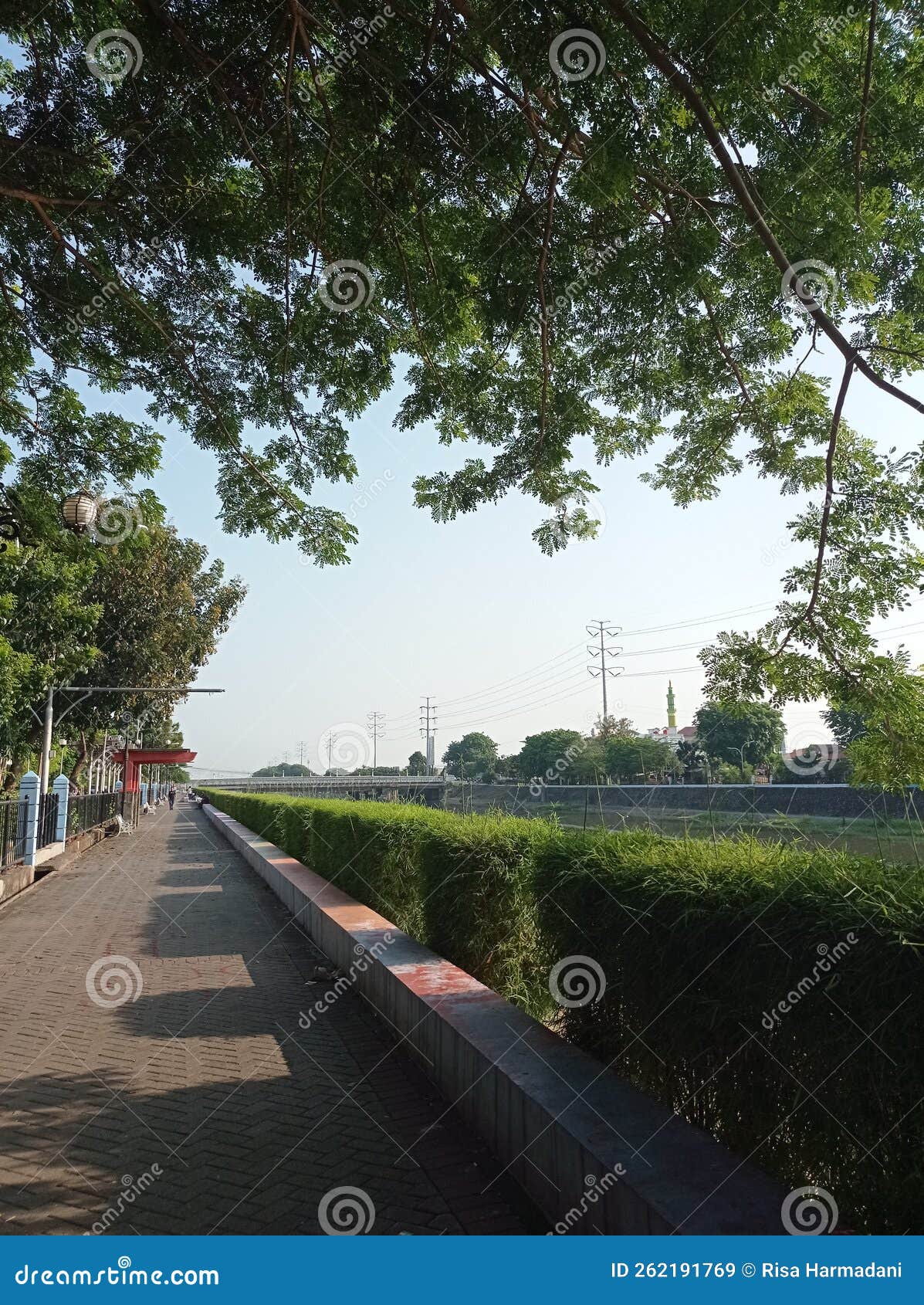 Pedestrian and Jogging Track beside the River Stock Image - Image of ...