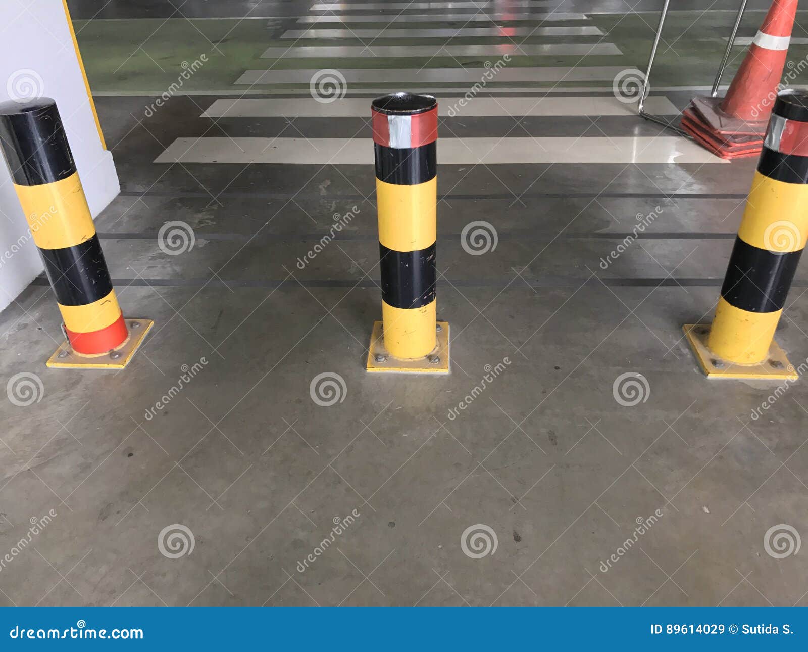 2,557 Pedestrian Pole Photos - Free & Royalty-Free Stock Photos from ...