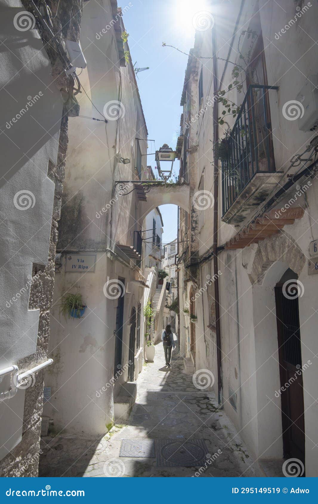 Pedestrian Street in Sperlonga Editorial Stock Image - Image of ...