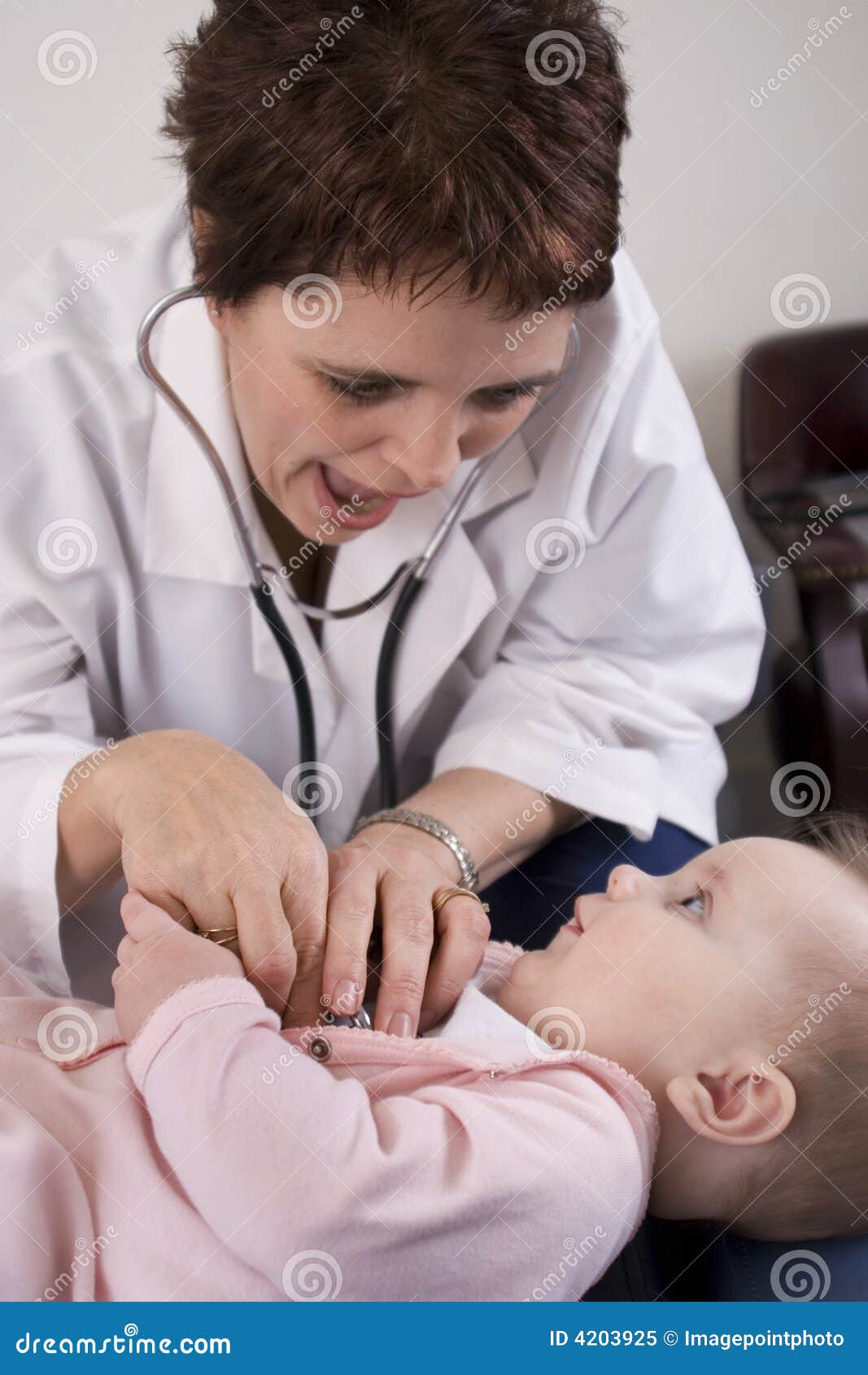 Pediatrician and baby stock image. Image of cardiac, exam - 4203925