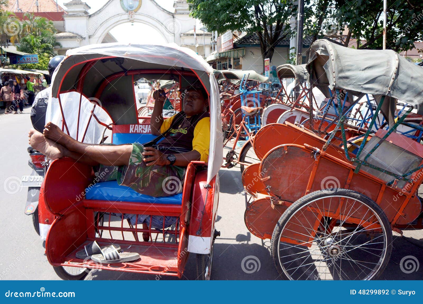 Pedicab editorial photography. Image of central, transportation - 48299892