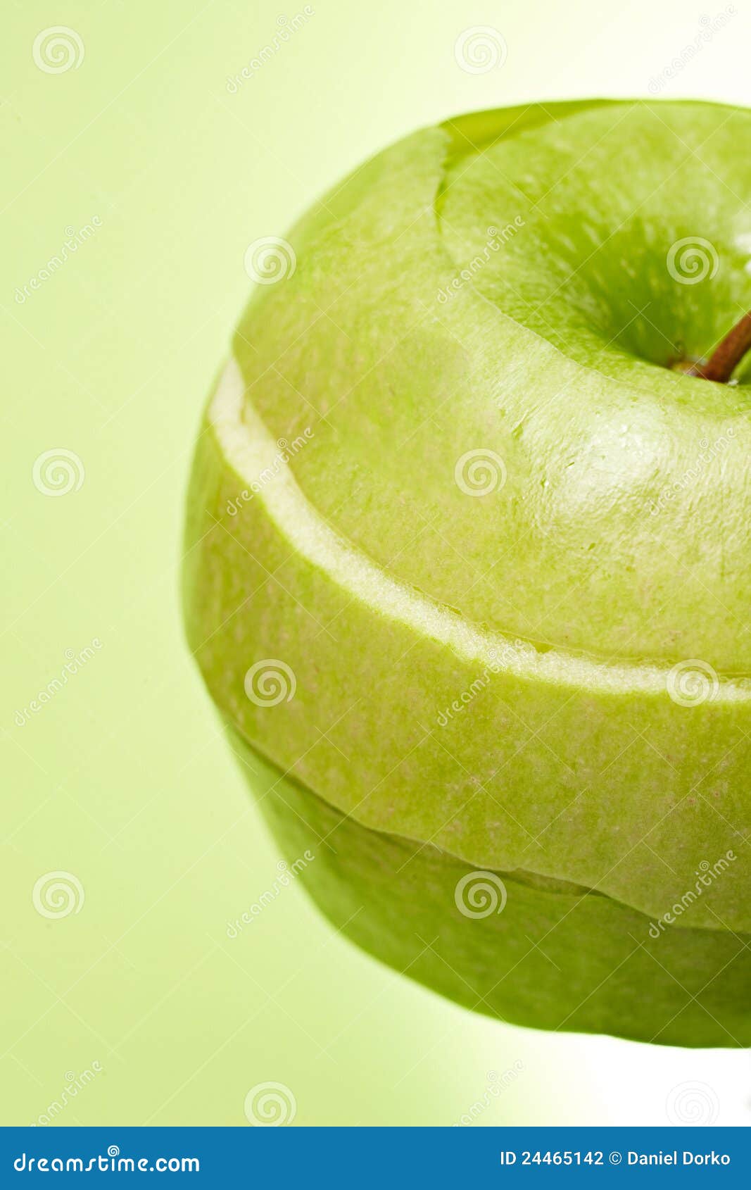 Peeled Apple on Green Background Stock Photo - Image of healthy, apple ...