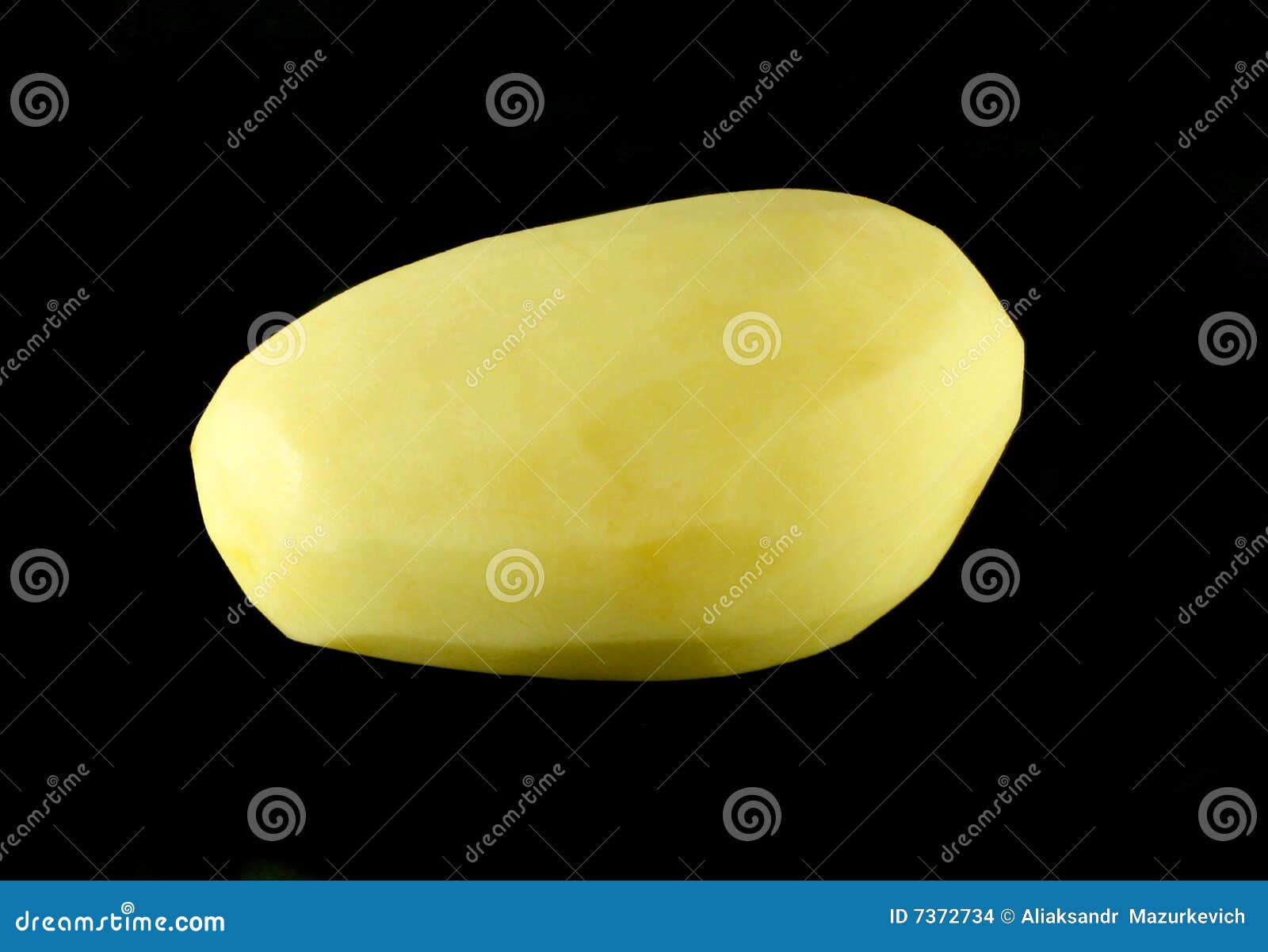 Peeled clean potato stock photo. Image of preparation - 7372734