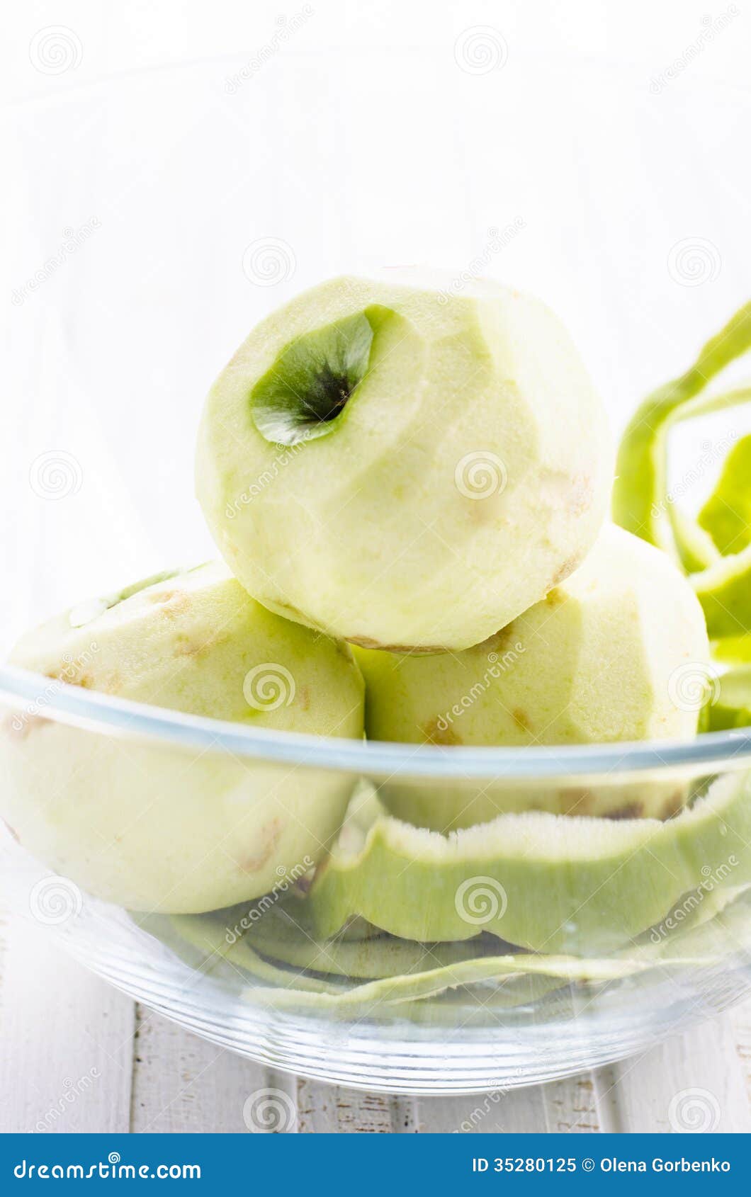 Peeled green apples stock image. Image of healthy, lifestyle - 35280125