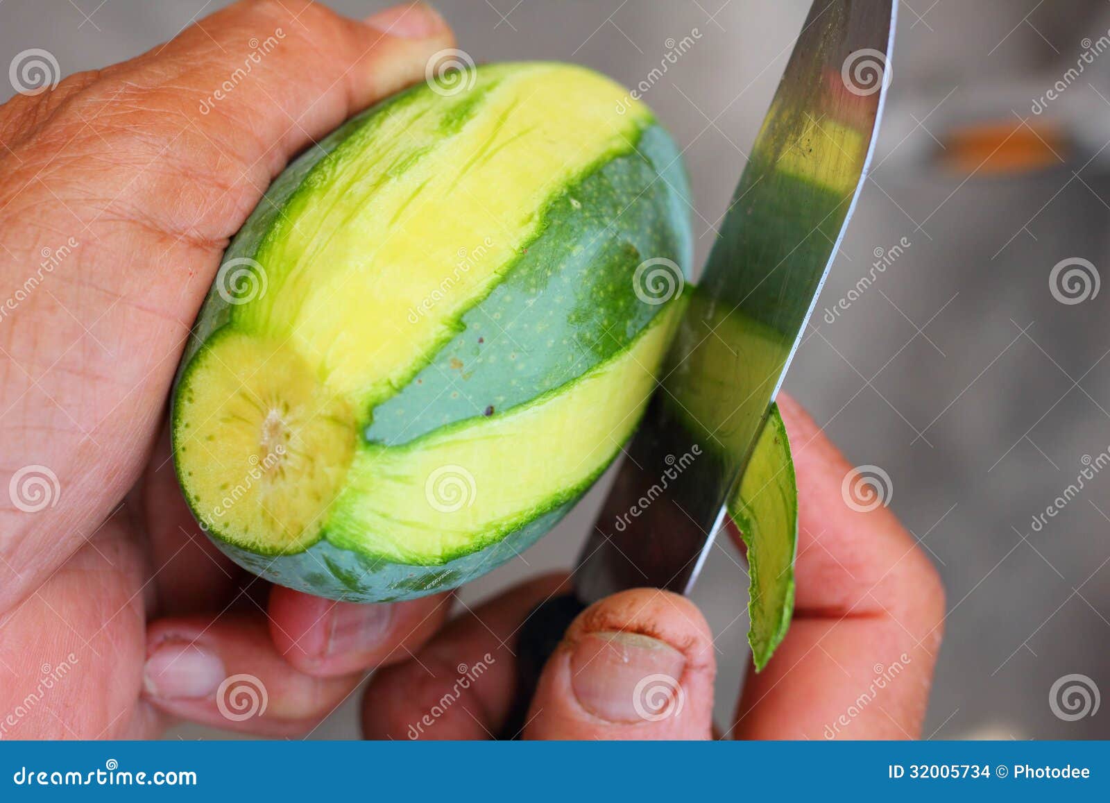 Peeling mango stock photo. Image of kitchen, cooking - 32005734