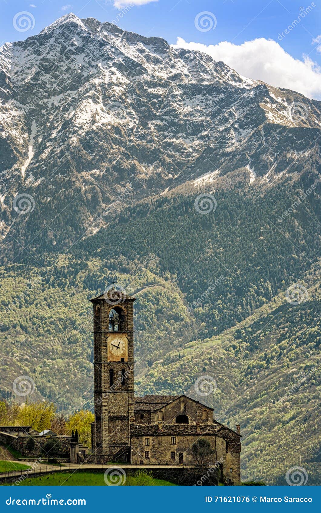 Peglio (Lago Di Como) Chiesa Di S. Eusebio Stock Photo - Image of house ...