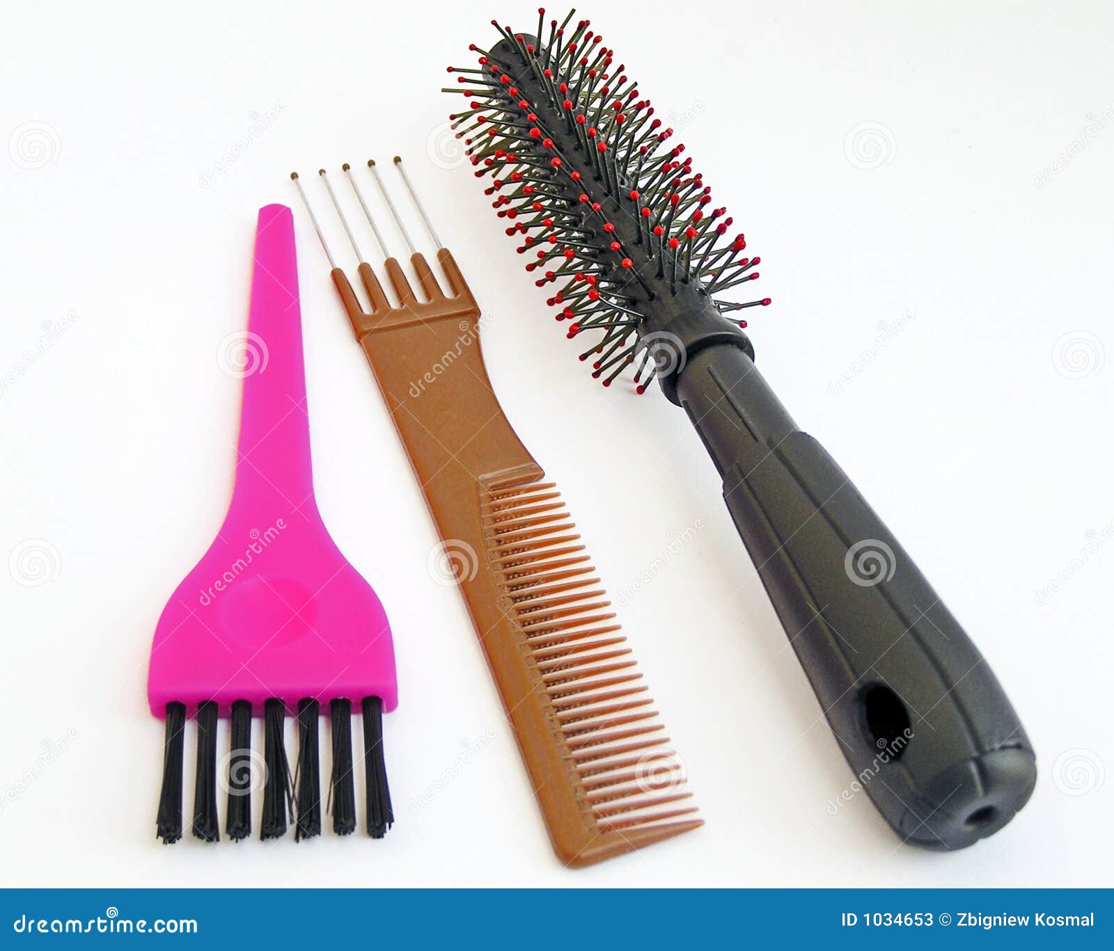 Peigne de balai et balai image stock. Image du noir, différent - 1034653