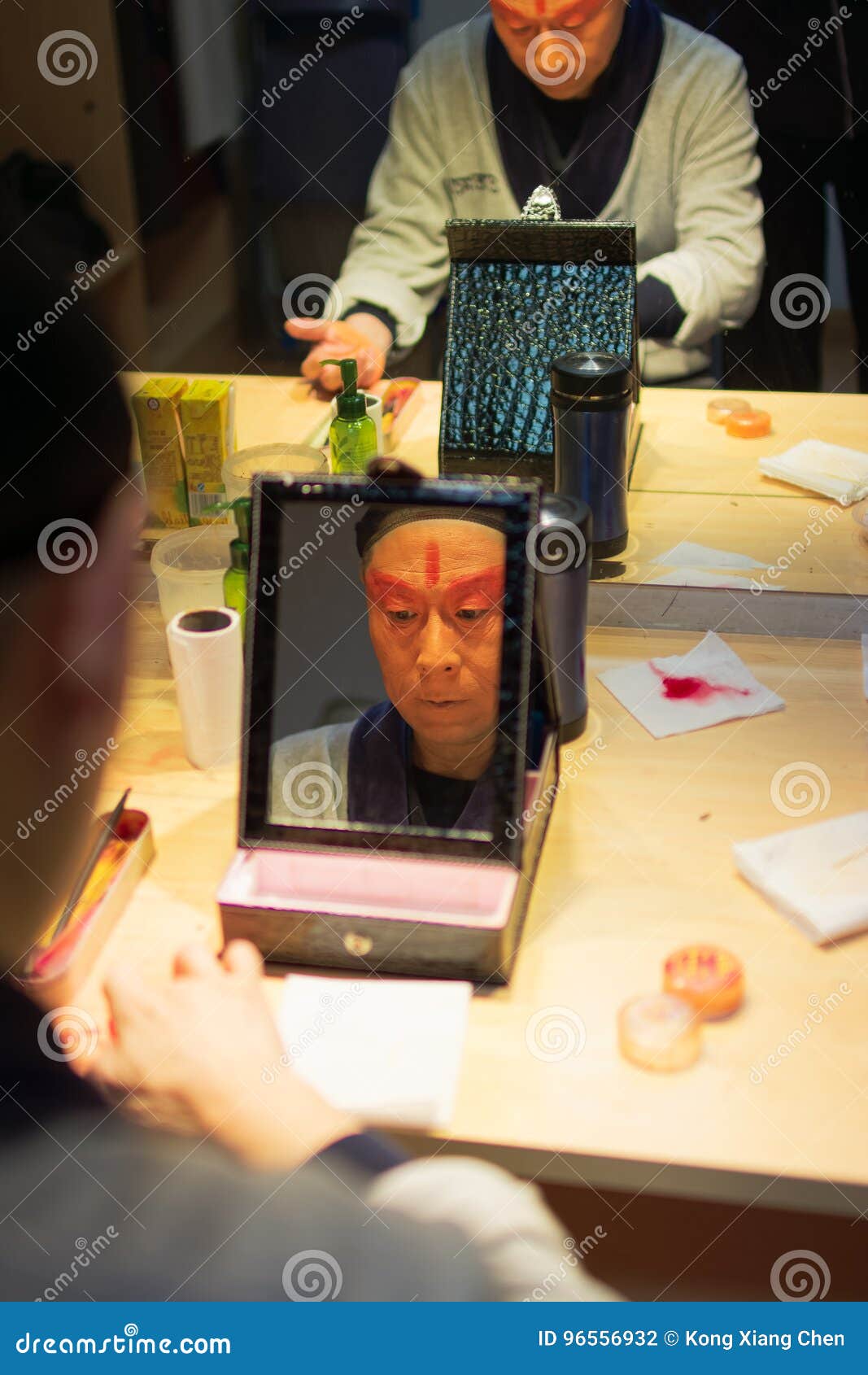 Peking Opera actor editorial photography. Image of props - 96556932
