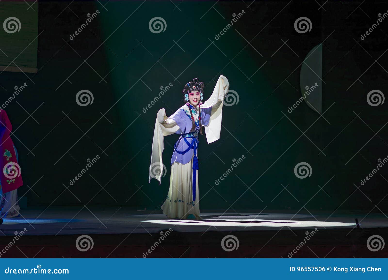 Peking Opera actor editorial photo. Image of chinese - 96557506