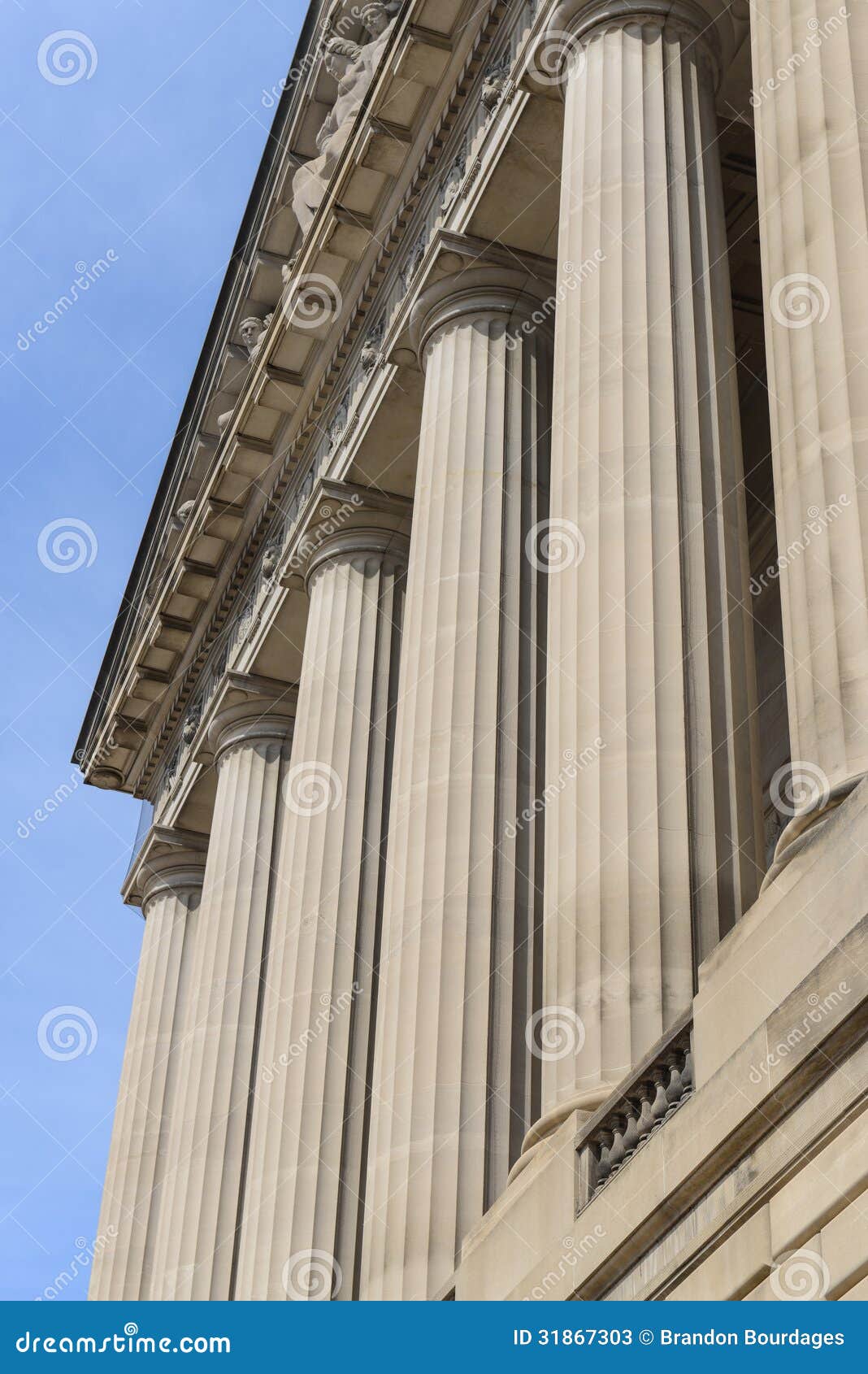 Pelare eller kolonner fotografering för bildbyråer. Bild av klassiskt ...