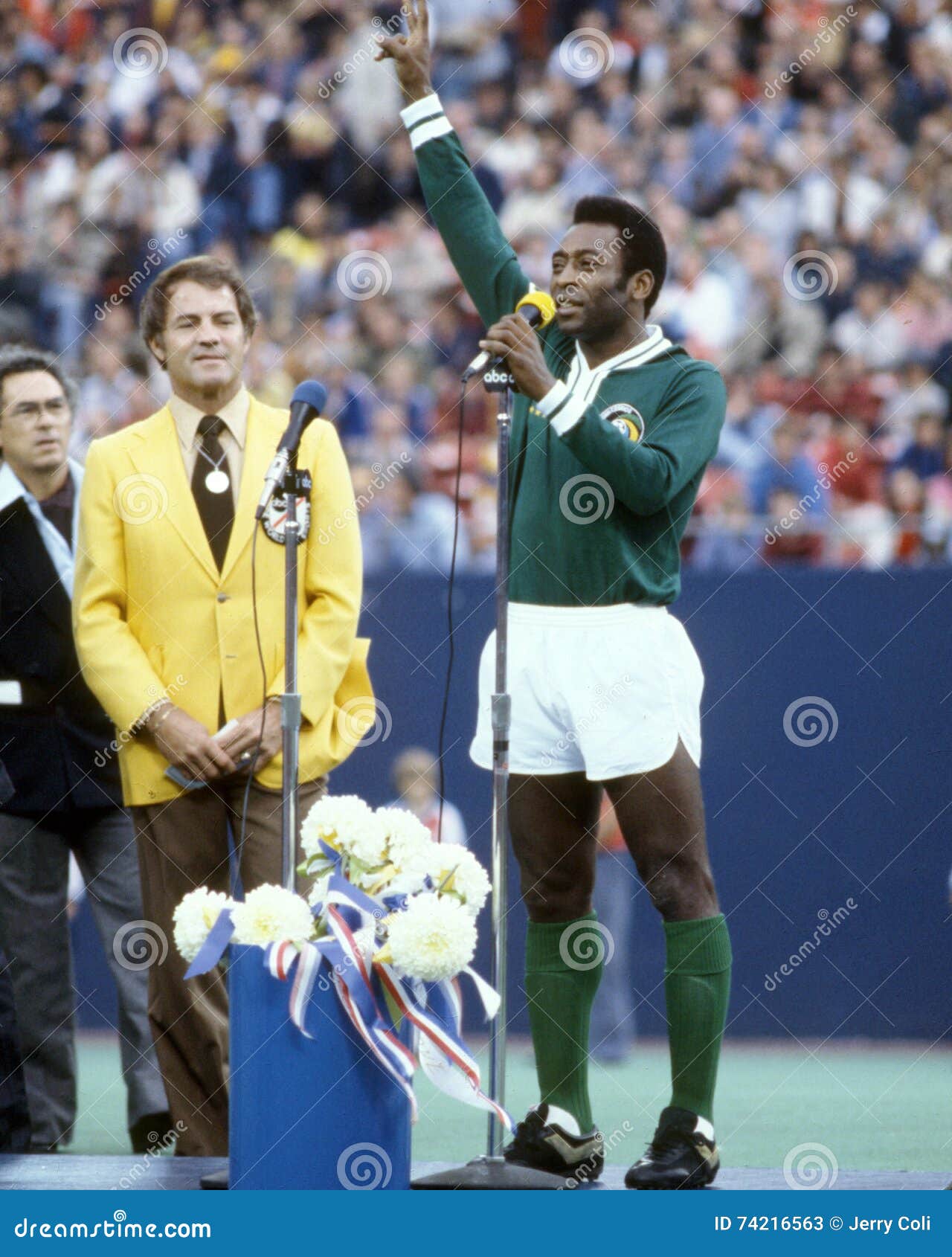 Pele S Last Game for the New York Cosmos Editorial Stock Photo - Image ... Pele S Last Game for the New York Cosmos Editorial Stock Photo - Image ...