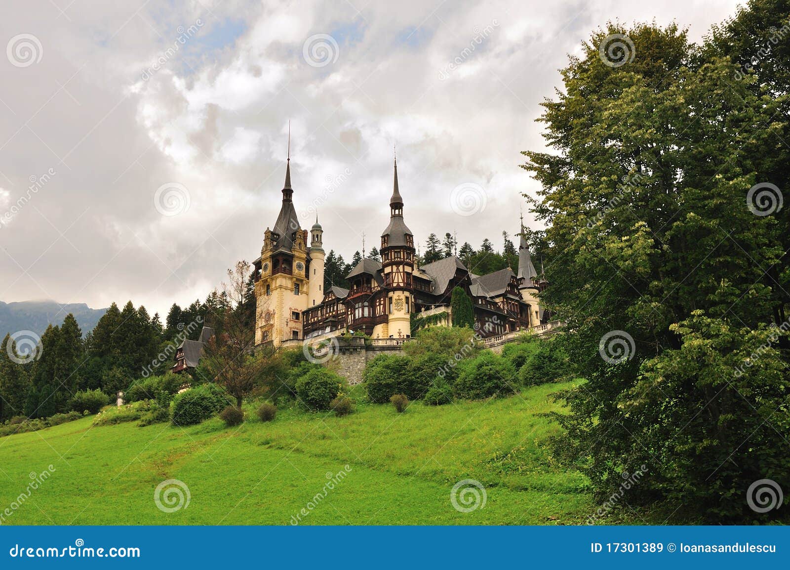 Peles Castle stock image. Image of frame, culture, residential - 17301389