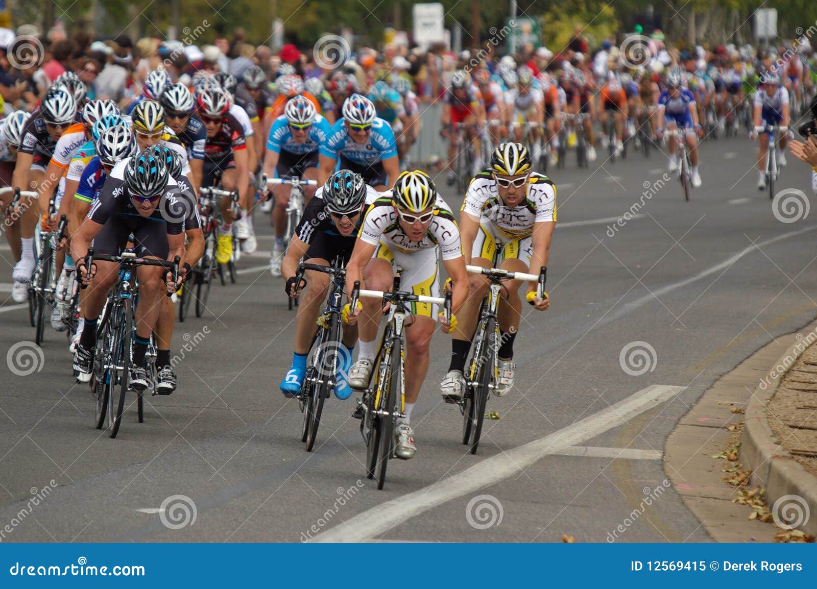 Peleton Tour Down Under 2010 Editorial Image - Image of champion ...