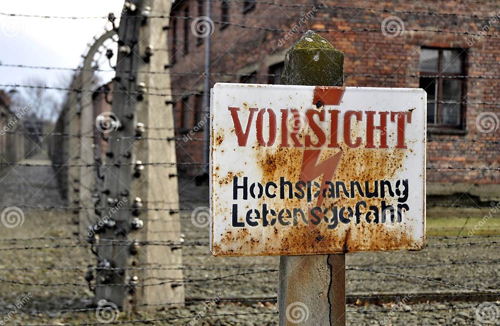 Peligro, alto voltaje imagen editorial. Imagen de israelita - 32505315