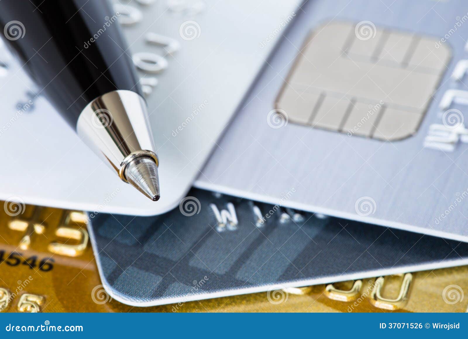 Pen and credit card stock photo. Image of microchip, payment - 37071526