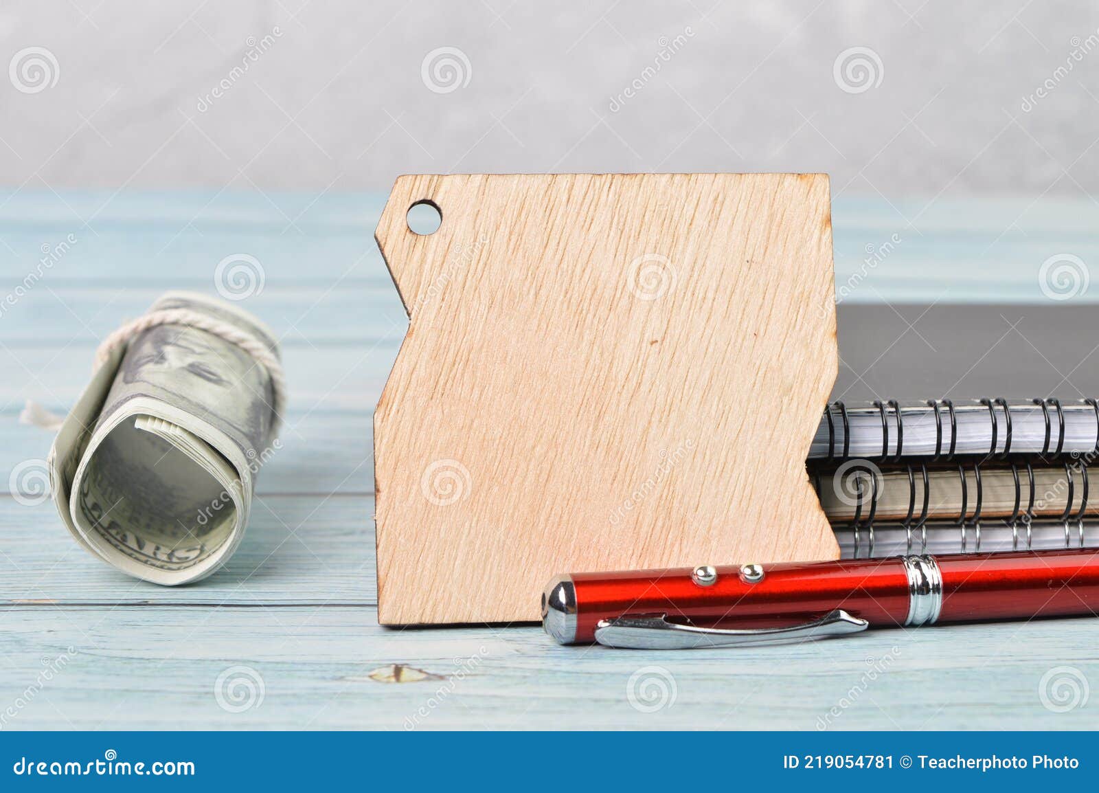 Pen, Notebooks, Money Banknotes and Label Tag with Copy Space ...