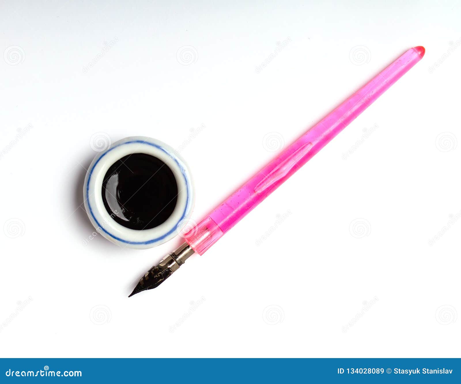 Pena da tinta branca imagem de stock. Imagem de vazio - 134028089