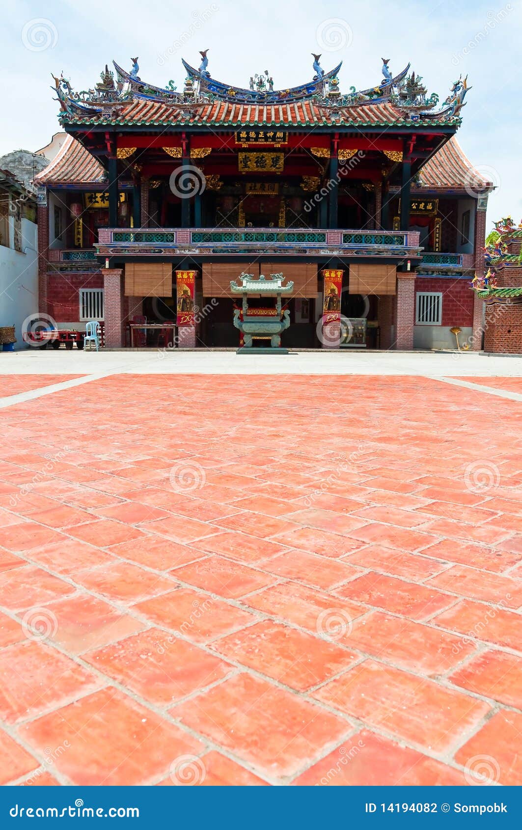 Penang - Chinese Temple stock photo. Image of culture - 14194082