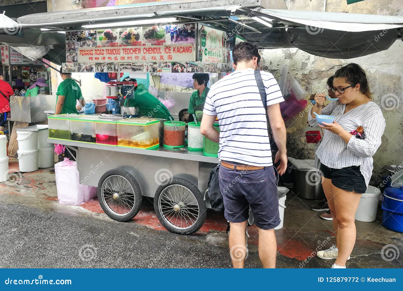 PENANG, MALAYSIA, August 7, 2018: Penang Road Famous Chendol Wit ... PENANG, MALAYSIA, August 7, 2018: Penang Road Famous Chendol Wit ...