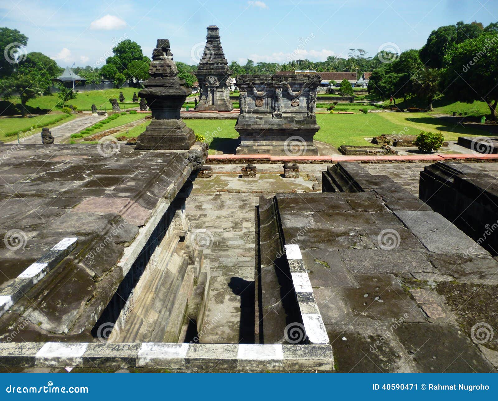 Penataran temple editorial photo. Image of indonesia - 40590471