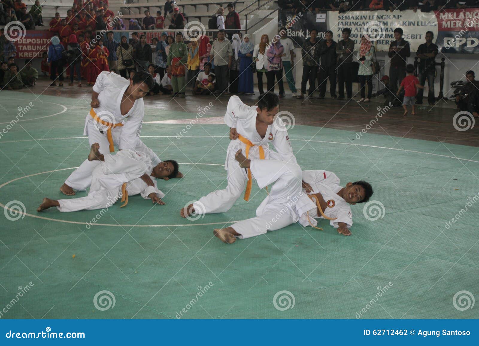 Pencak Silat Action editorial photography. Image of regency - 62712462