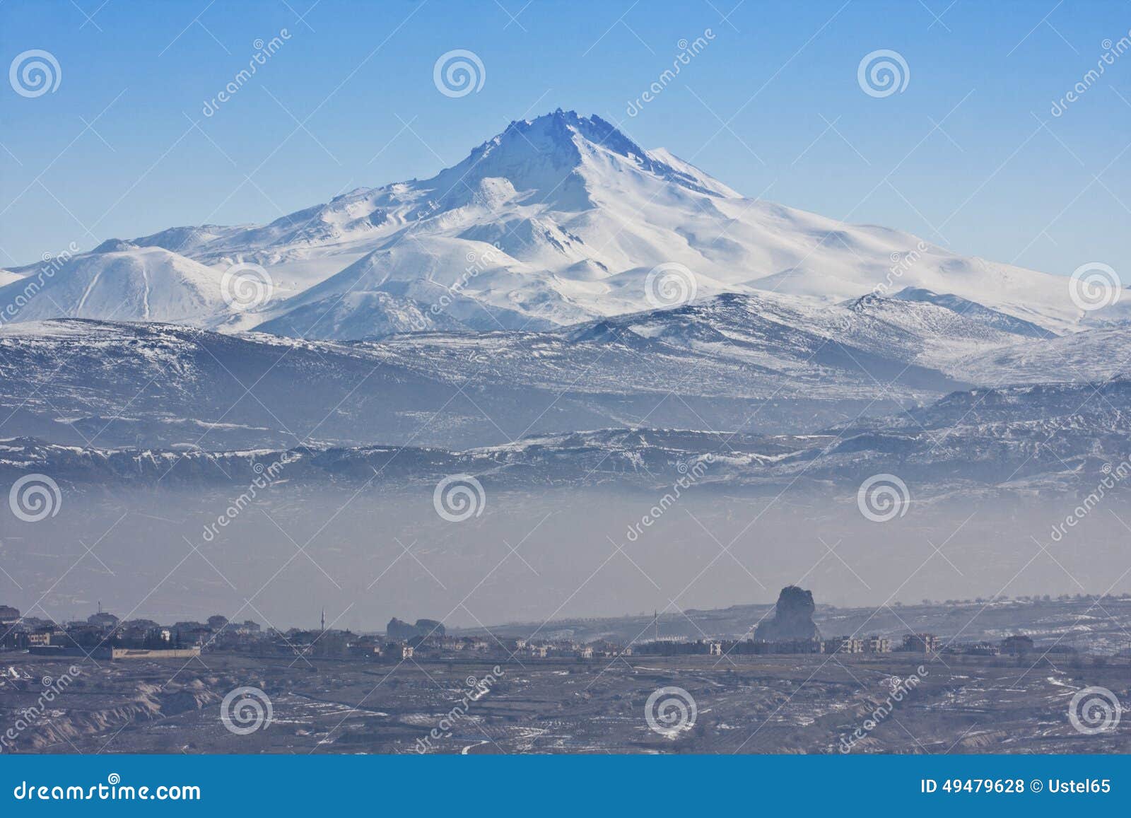 Pendio bianco fotografia stock. Immagine di banco, strada - 49479628