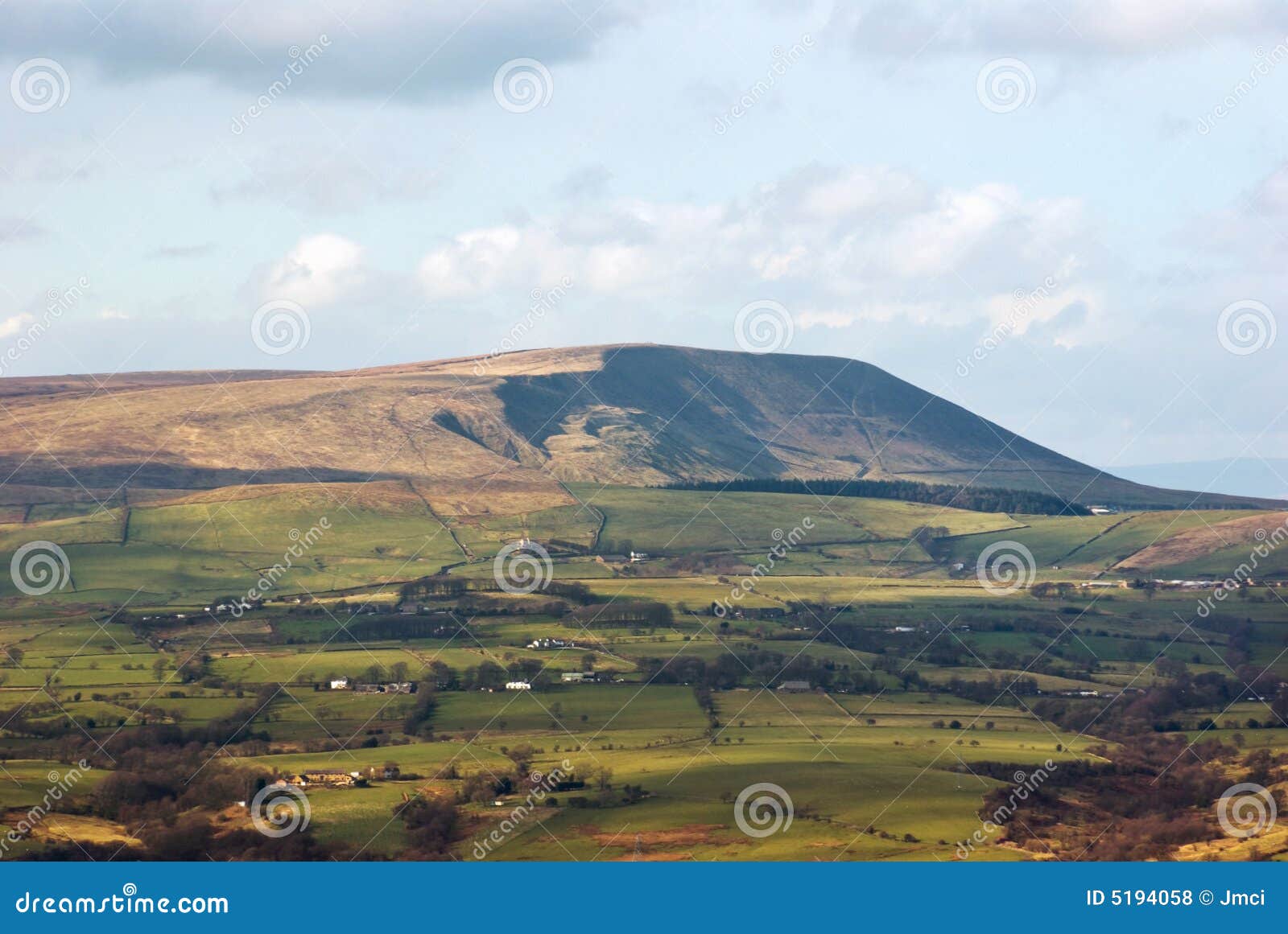 Pendle Hill stock photo. Image of england, moorland, hill - 5194058