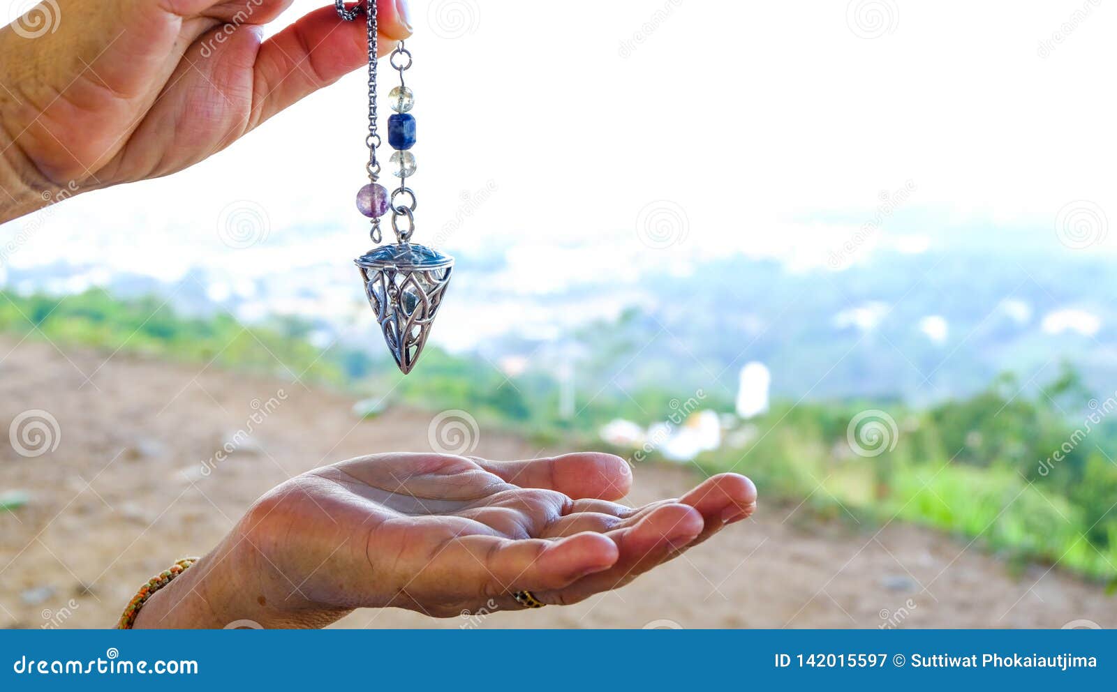 795 Pendulum Hanging Photos - Free & Royalty-Free Stock Photos from ...