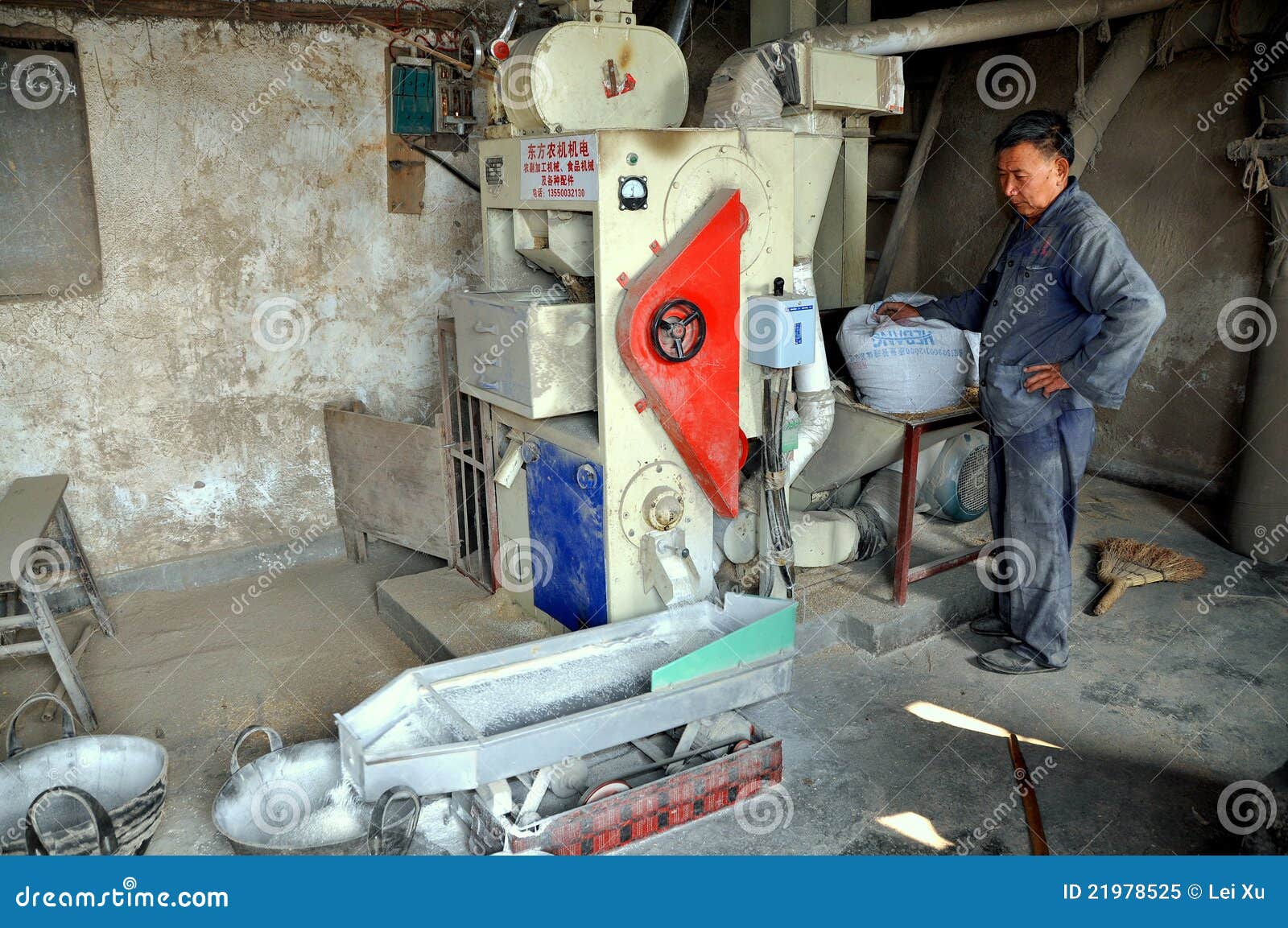 Pengzhou, China: Man Processing Rice Editorial Image - Image of machine ...