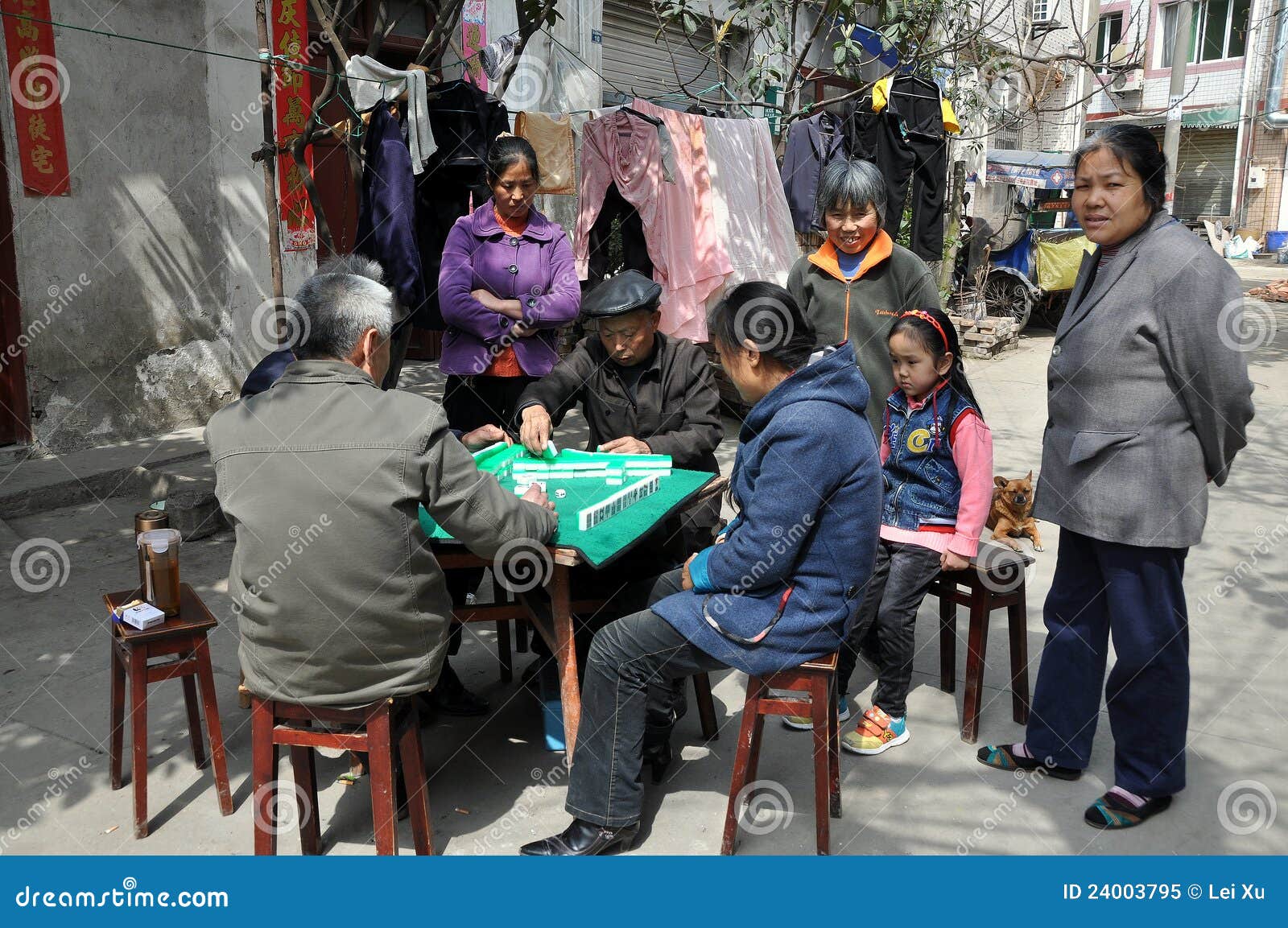 Pengzhou, China: People Playing Mahjong Editorial Image - Image of ...