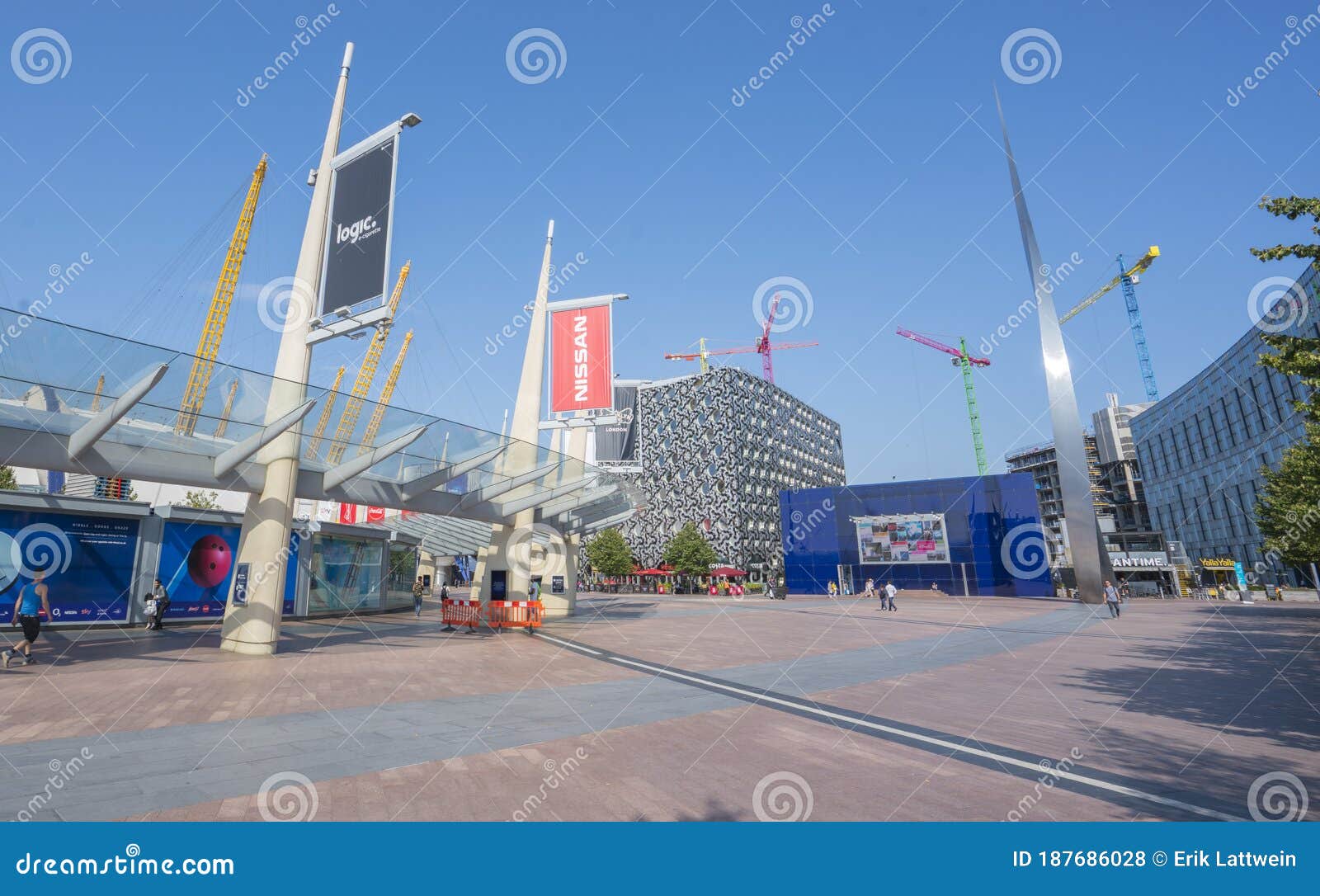 Peninsula Square at North Greenwich - O2 Arena - LONDON, ENGLAND ...