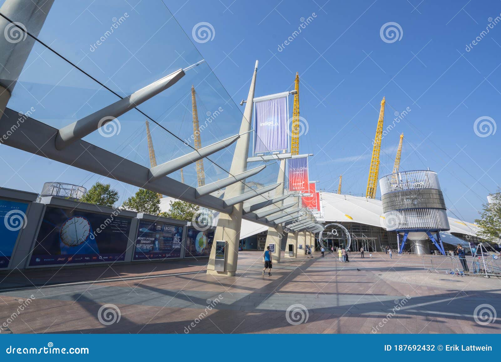 Peninsula Square at North Greenwich - O2 Arena - LONDON, ENGLAND ...