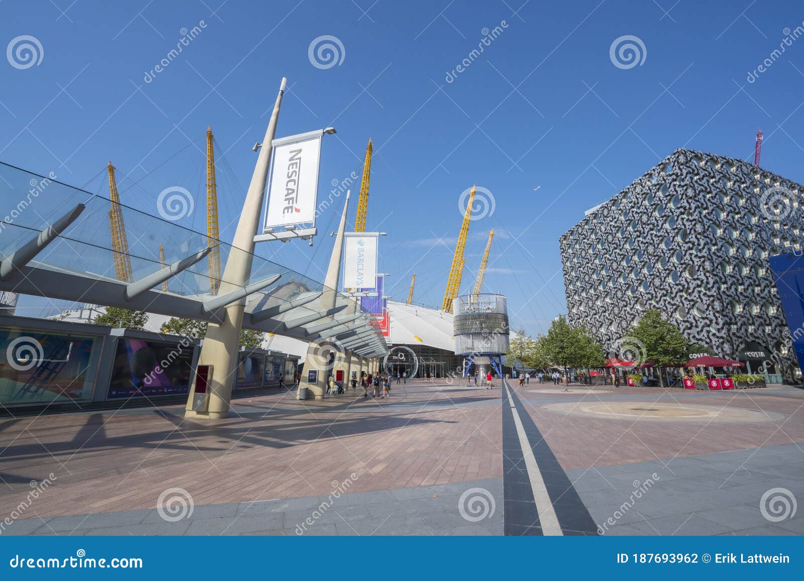 Peninsula Square at North Greenwich - O2 Arena - LONDON, ENGLAND ...