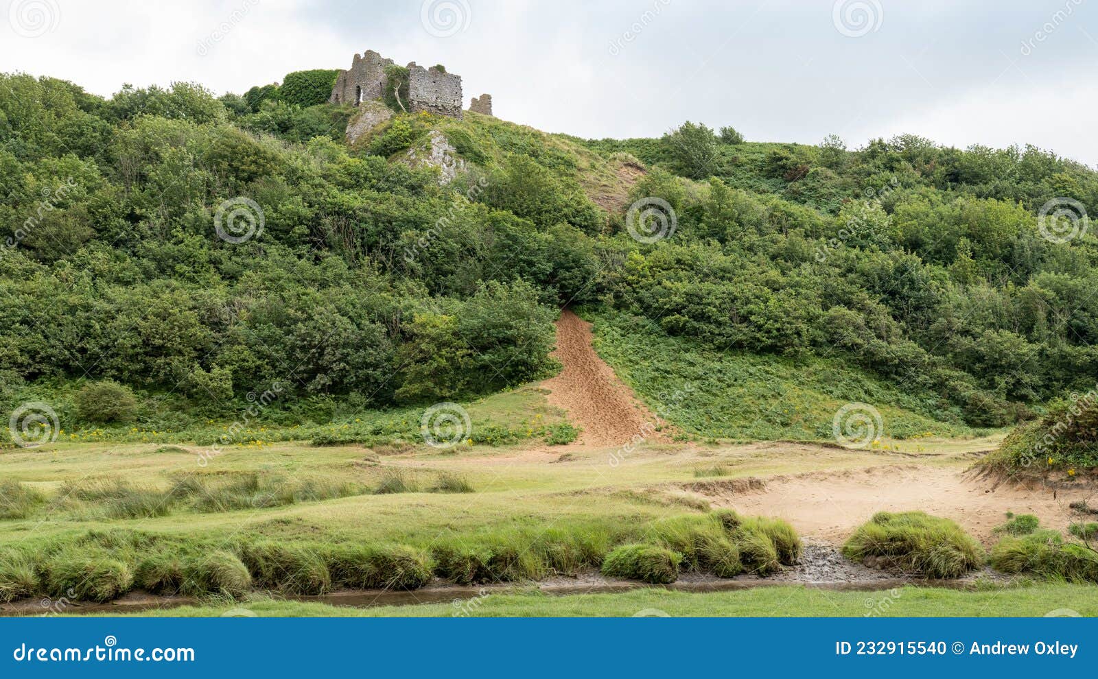 Pennard Castle, Three Cliffs Bay, Wales UK Stock Photo - Image of coast ...