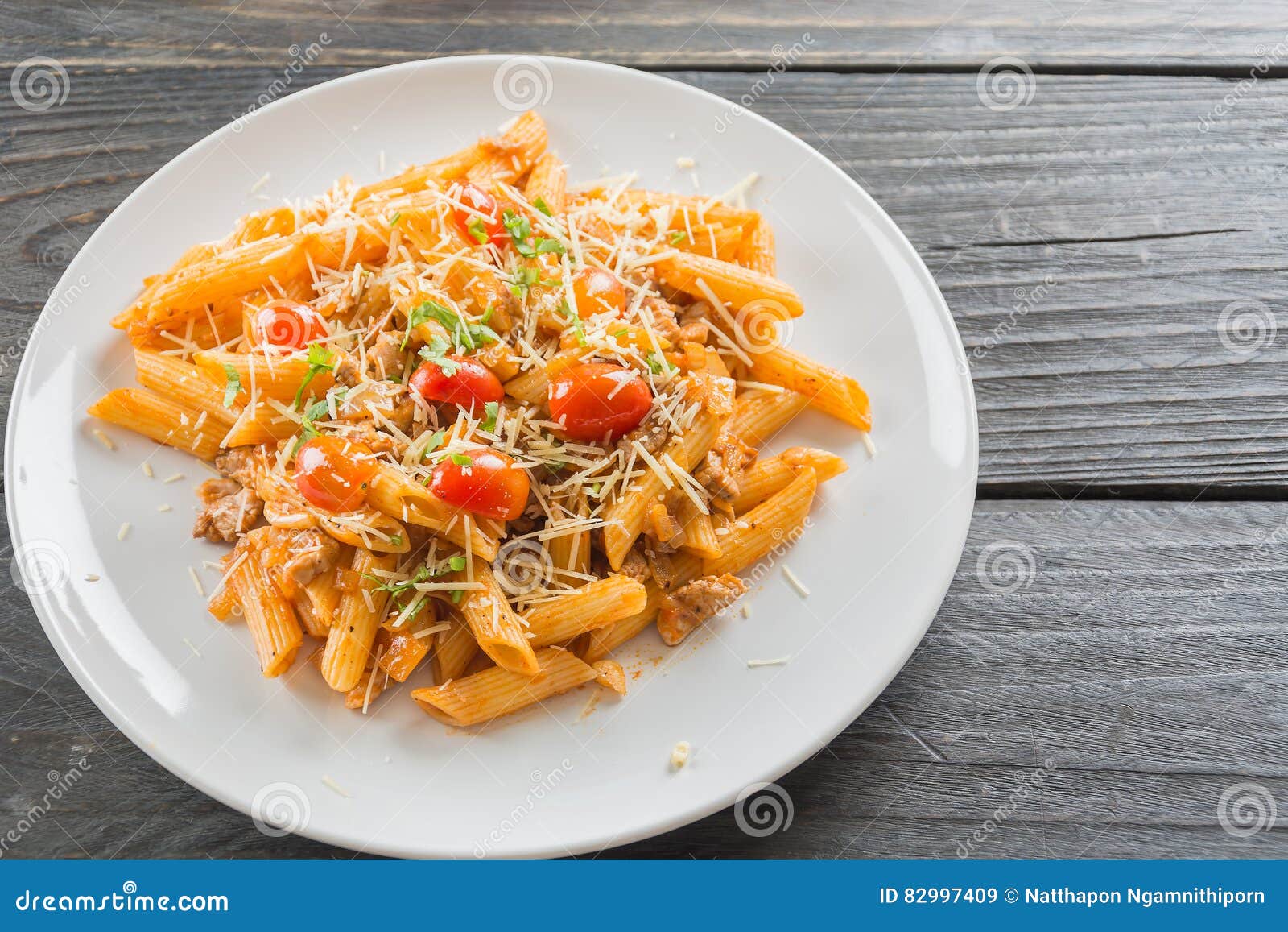 Penne Pasta stock afbeelding. Image of heerlijk, diner - 82997409
