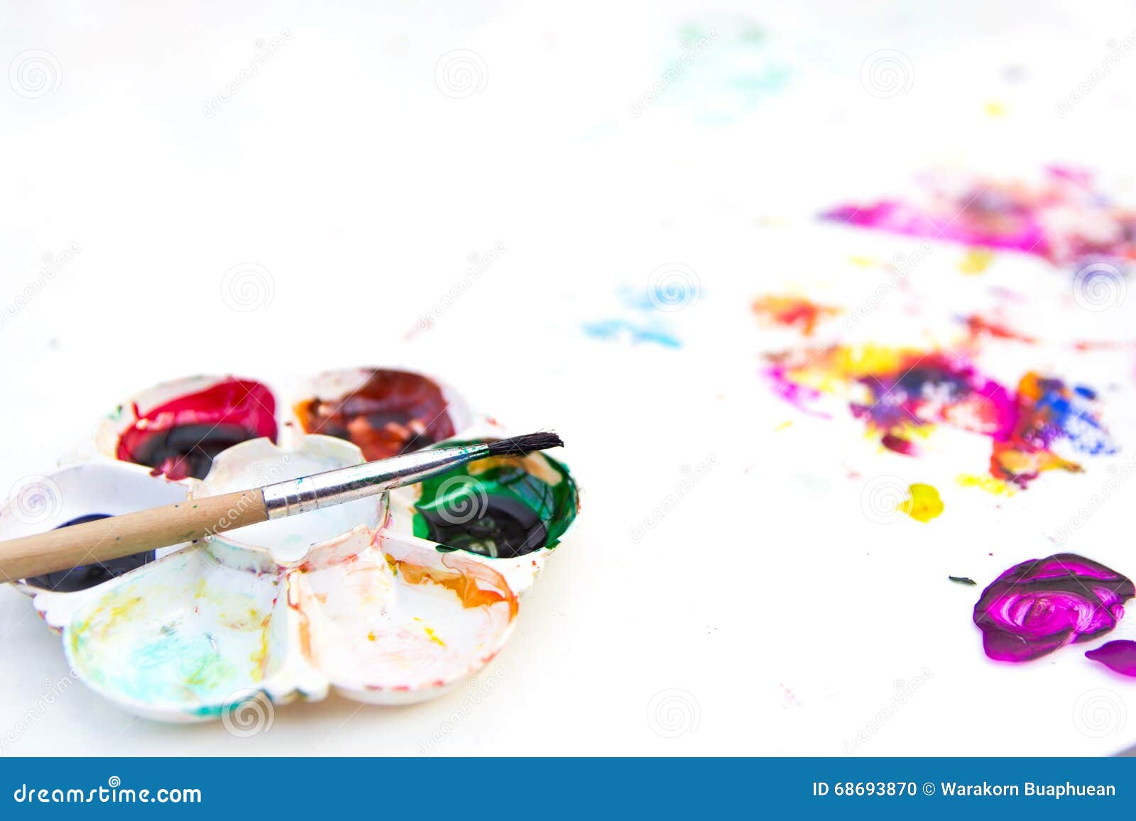 Pennello e della tavolozza fotografia stock. Immagine di passatempo ...