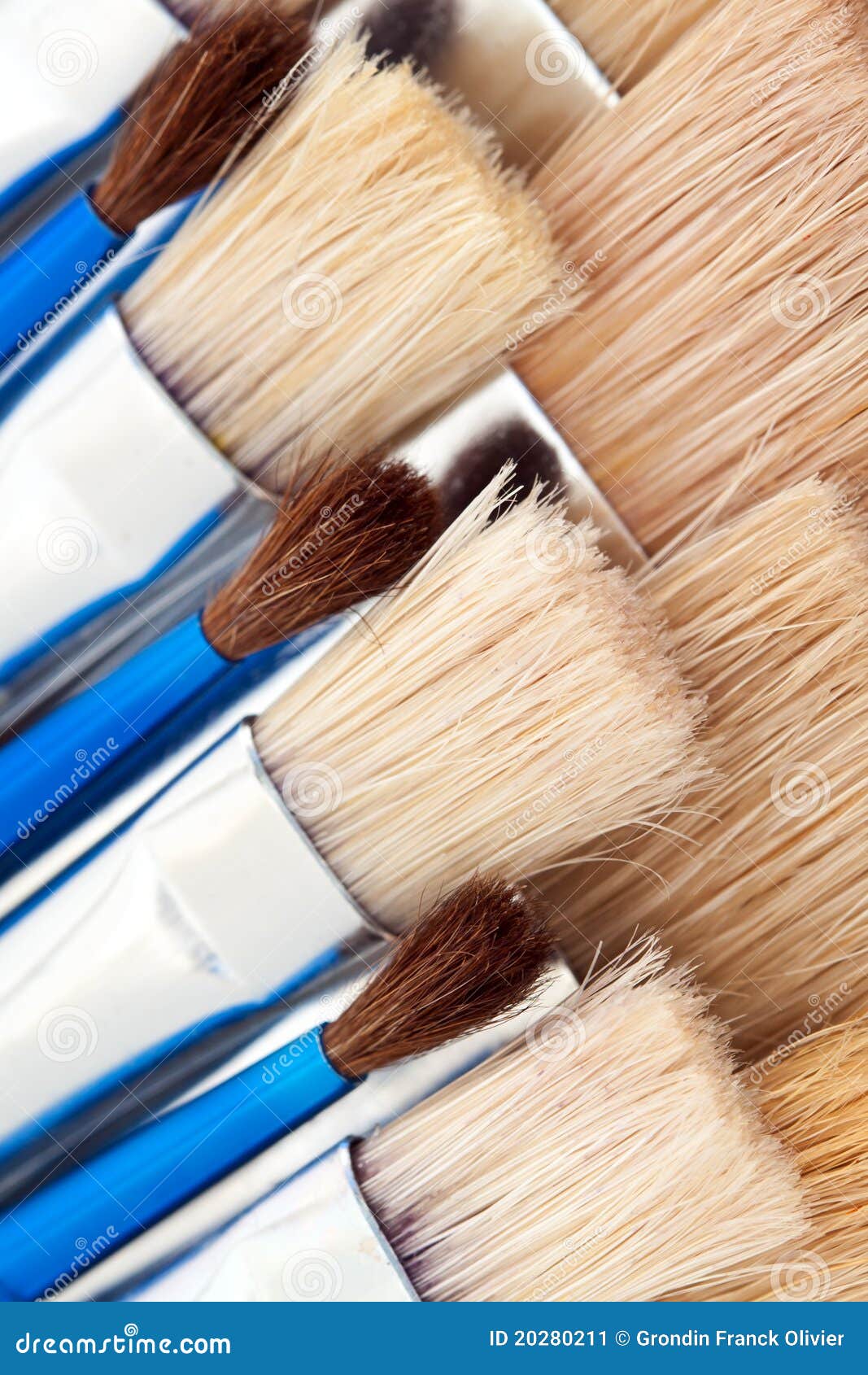 Penselen stock afbeelding. Image of borstels, verf, levering - 20280211