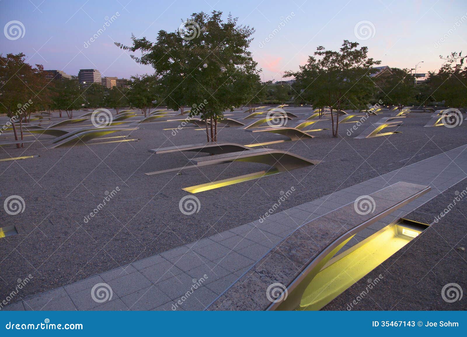 The Pentagon Memorial editorial stock photo. Image of color - 35467143