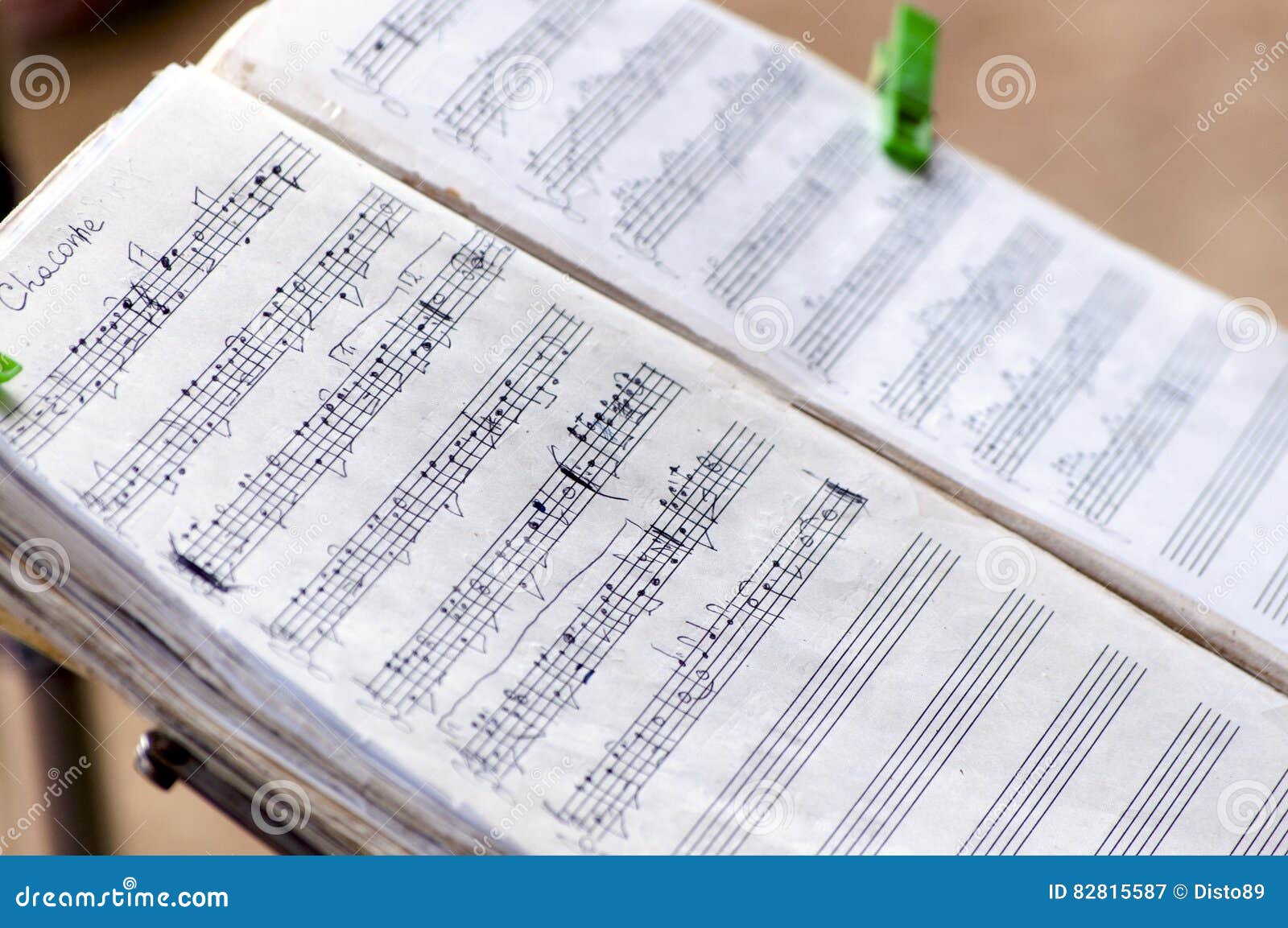 Pentagram with Musical Note Stock Image - Image of classic, sound: 82815587