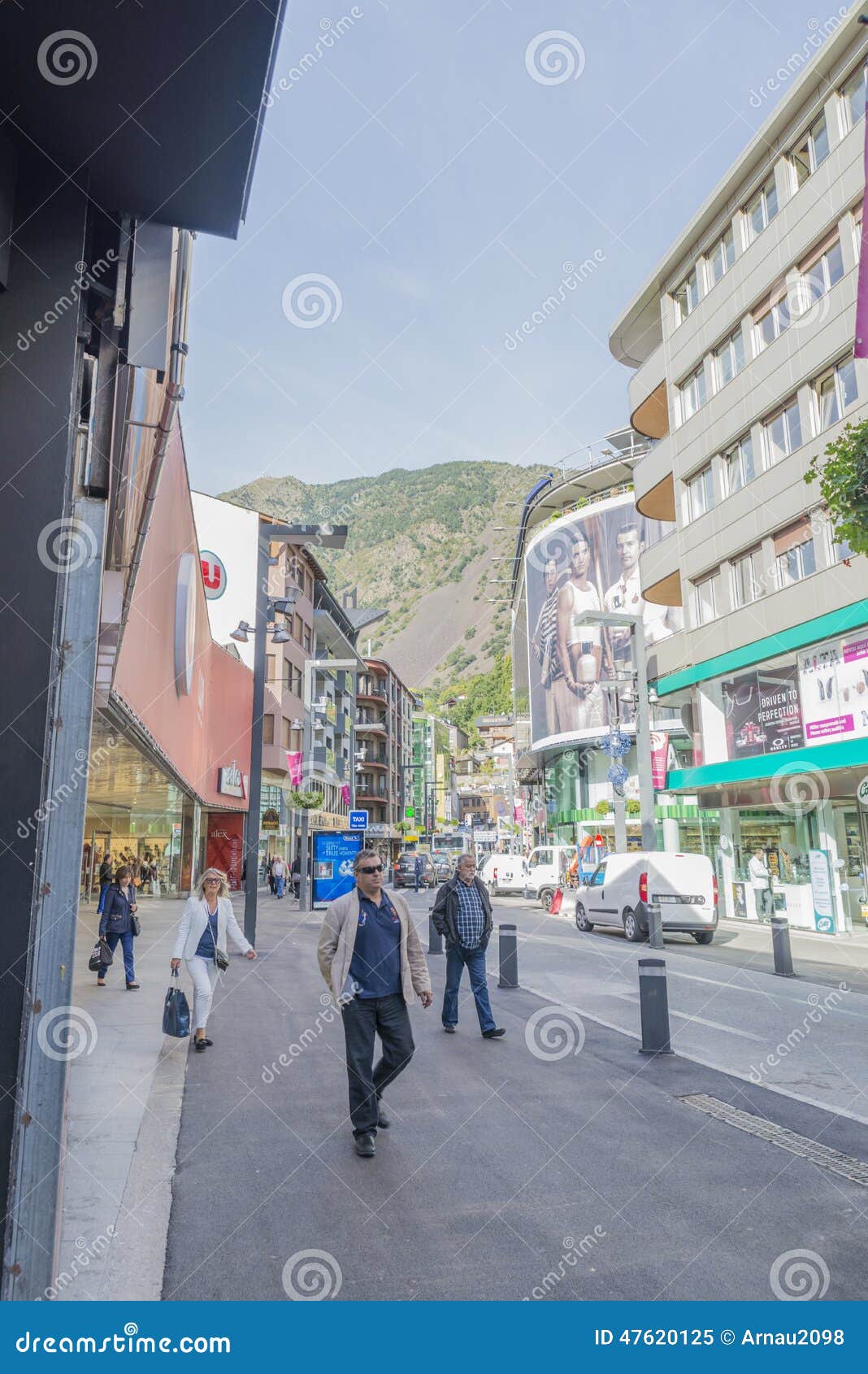 People of Andorra La Vella editorial image. Image of shopping - 47620125
