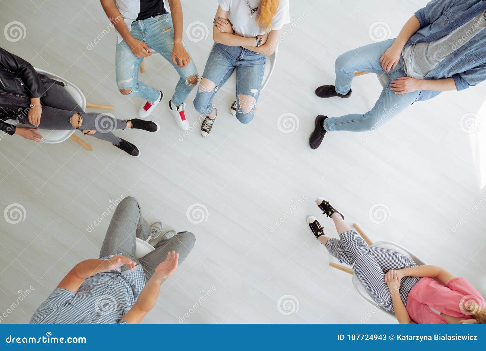 People Brainstorming in the Circle Stock Image - Image of brainstorming ...