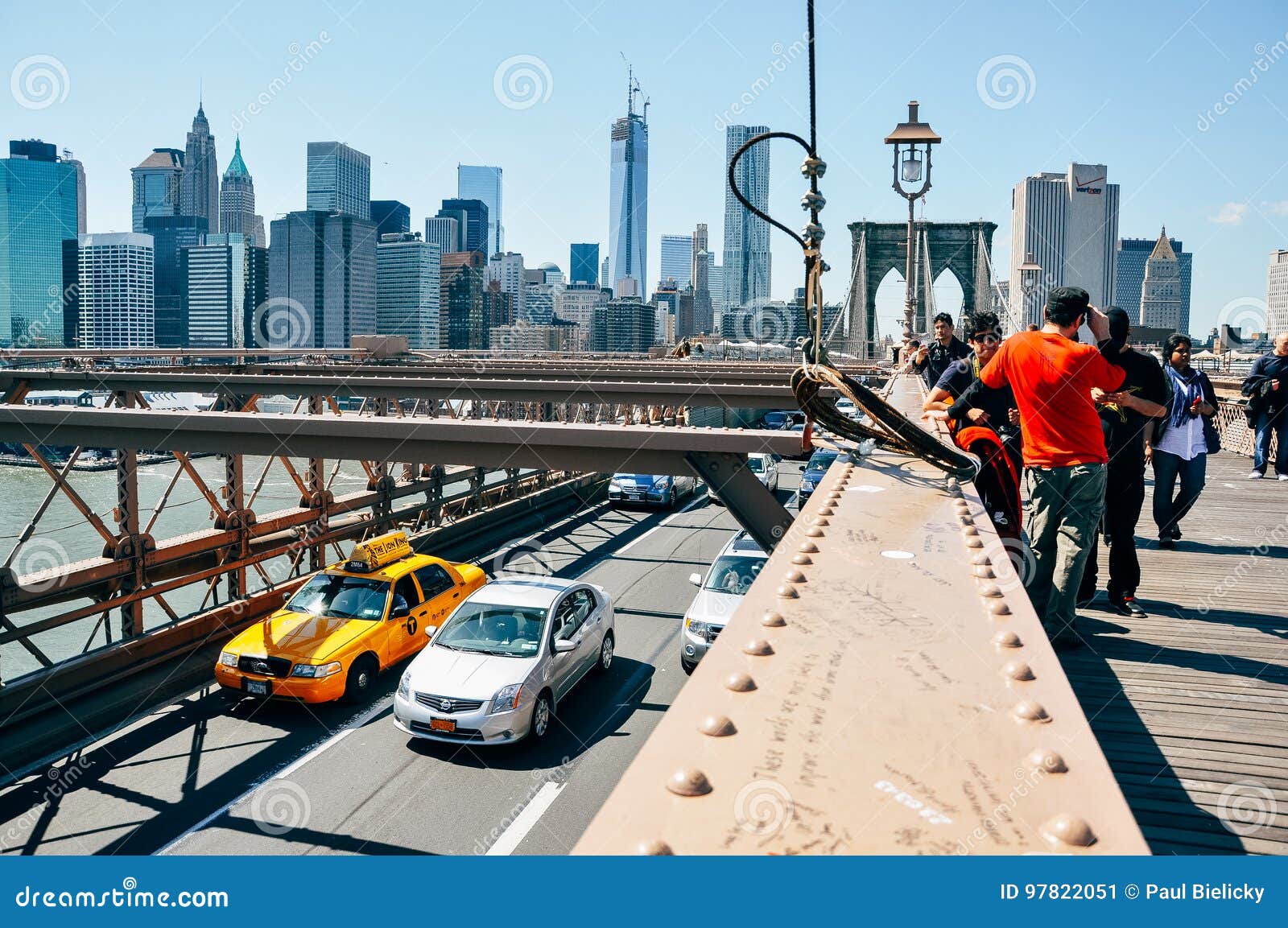 People on the Brooklyn Bridge in Manhattan. Editorial Photo - Image of ...