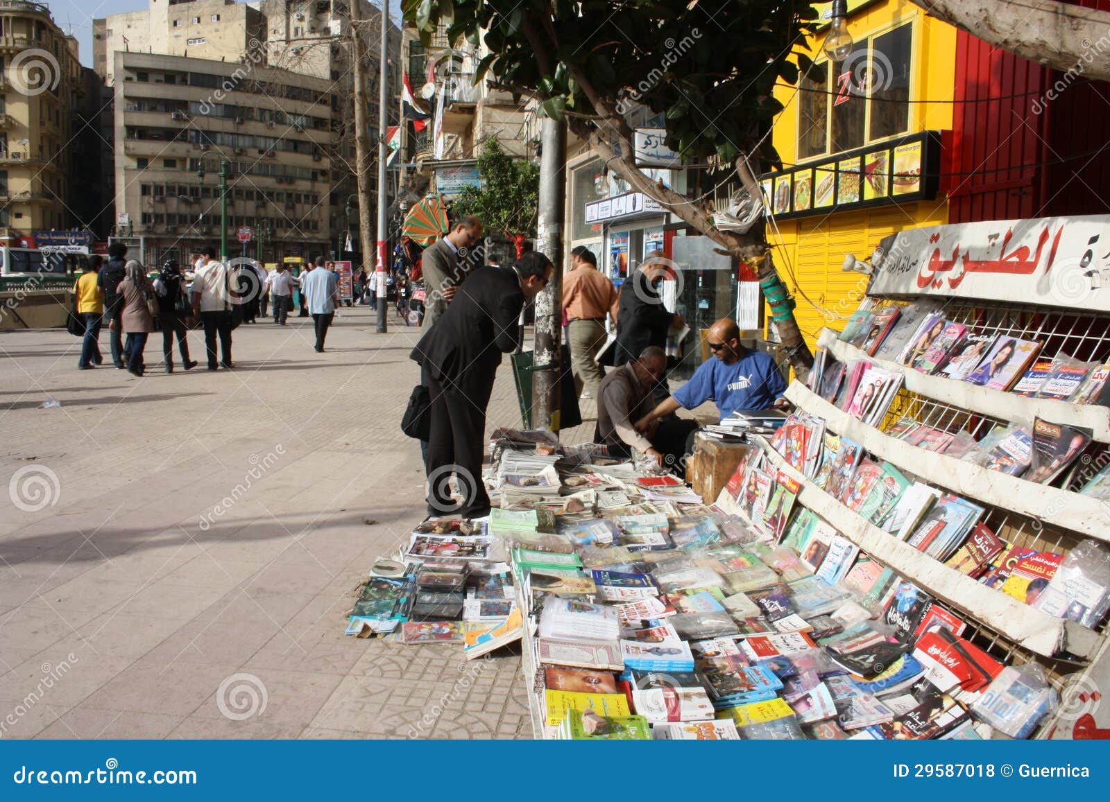 Tahrir Square in Cairo editorial stock photo. Image of media - 29587018