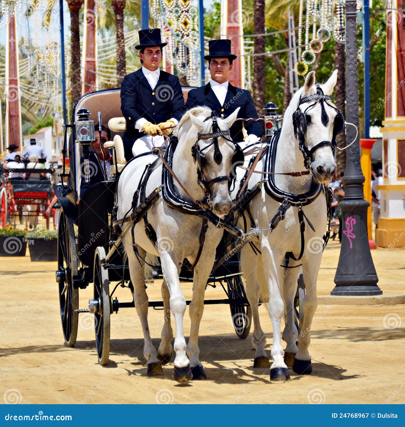People in carriage horses editorial photography. Image of antique ...
