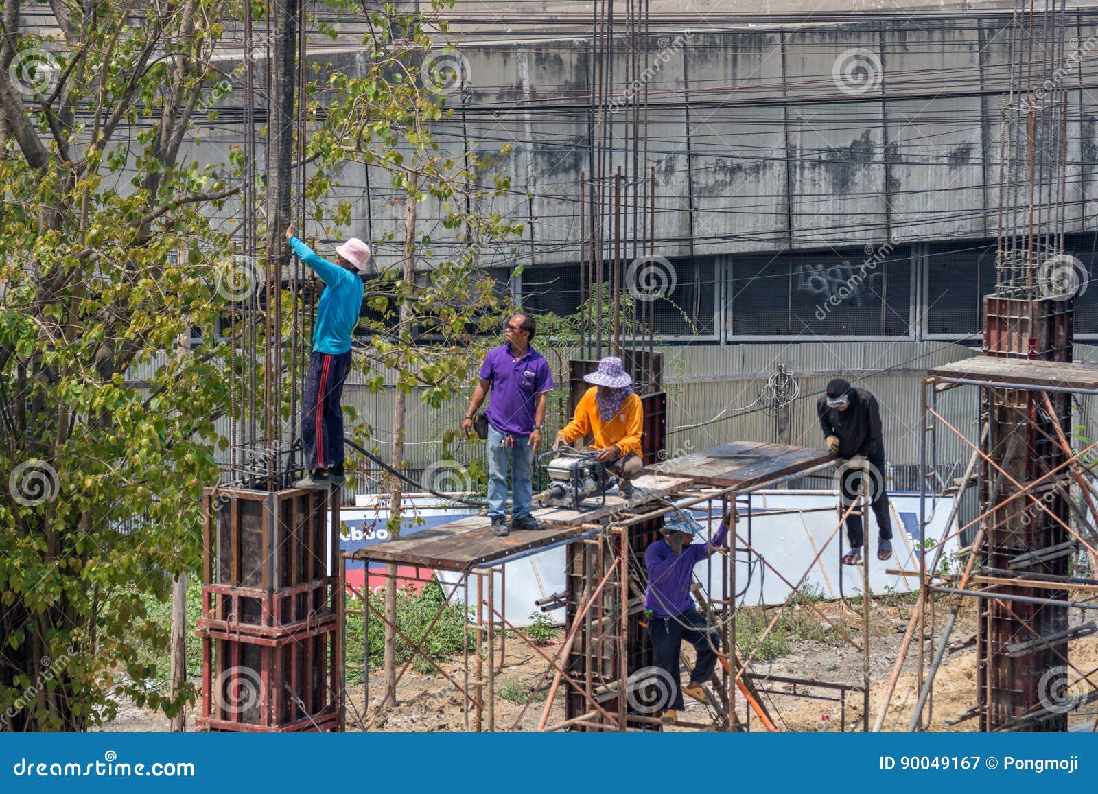 People Construction Worker at Construction Site Editorial Photography ...