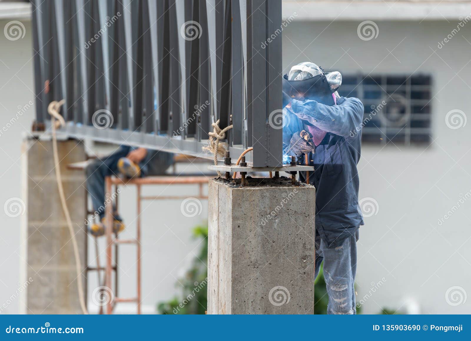 People Construction Worker at Construction Site Editorial Image - Image ...