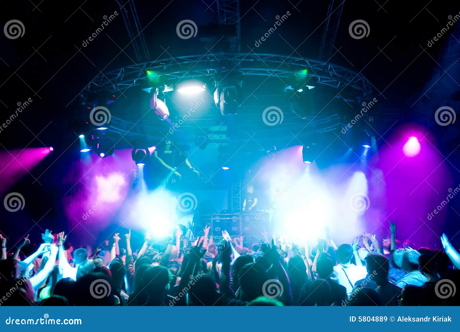 People Dancing at the Concert Stock Image - Image of audience, dance ...